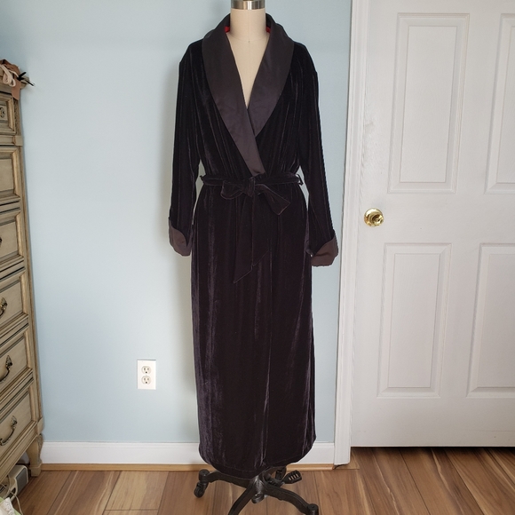 Soma | Intimates & Sleepwear | Soma Lux Black Velvet Kimono Robe S ...